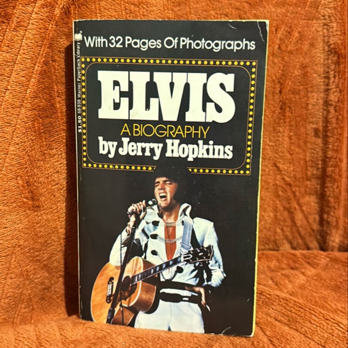 Elvis by Jerry Hopkins , Paperback | Pangobooks
