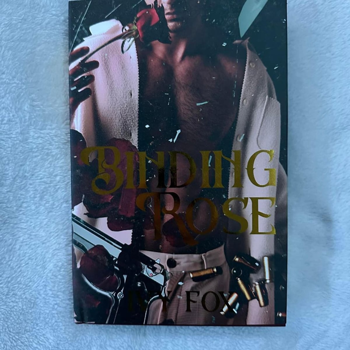 Binding Ross by Ivy Fox , Hardcover | Pangobooks