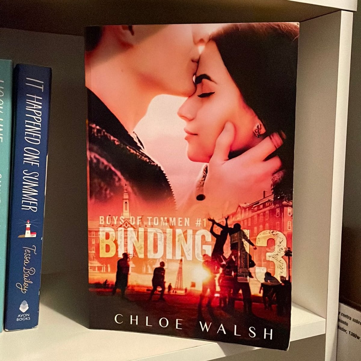 Binding 13 OOP INDIE EDITION by Chloe Walsh, Paperback | Pangobooks