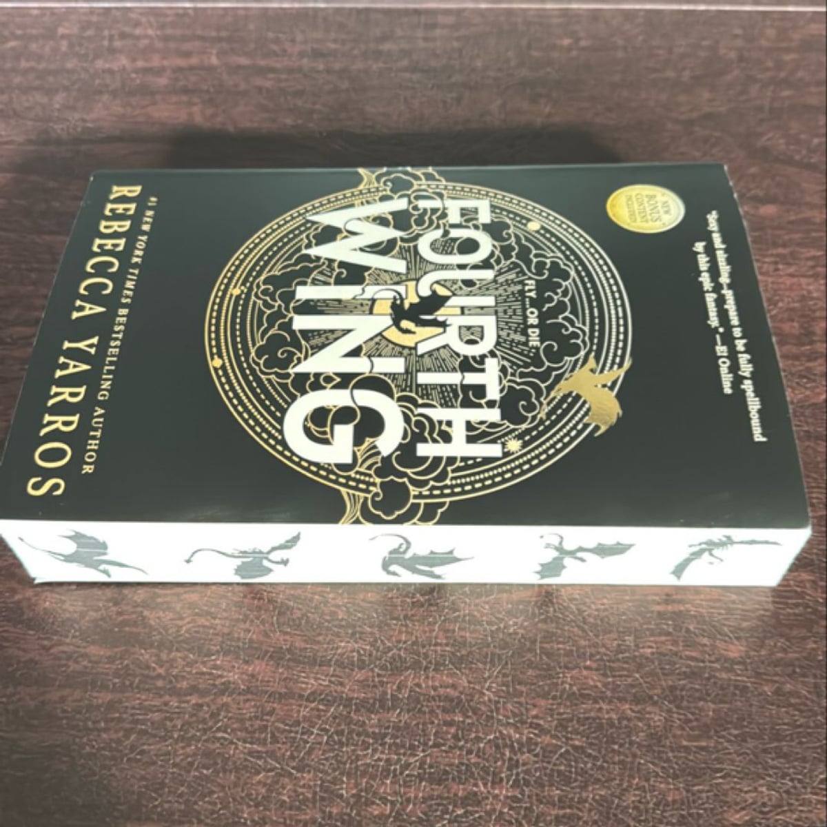 Fourth Wing 1st edition *SPRAYED EDGES* by Rebecca Yarros, Paperback ...