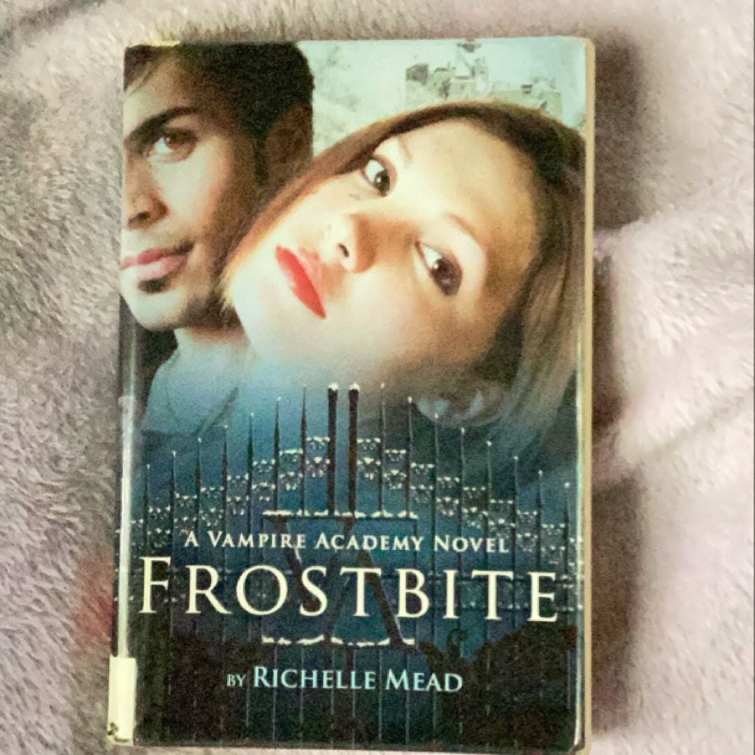 Frostbite by Richelle Mead