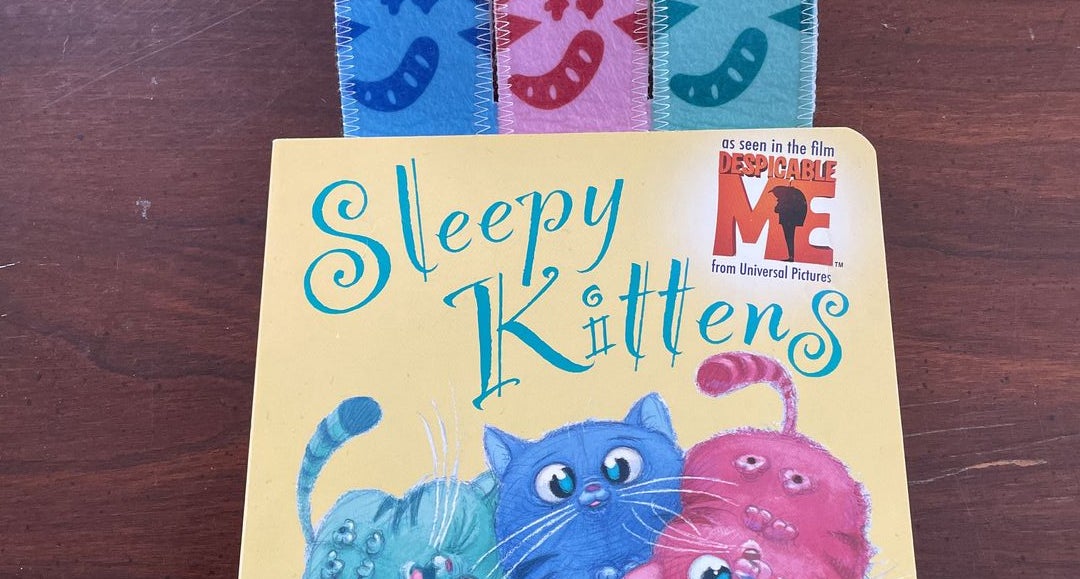 Sleepy kittens store