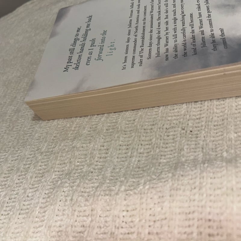 Restore me by Tahereh Mafi, Paperback | Pangobooks