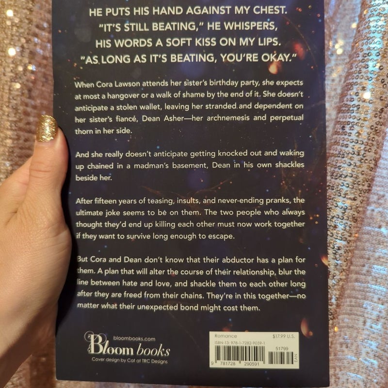 Still Beating by Jennifer Hartmann, Paperback | Pangobooks