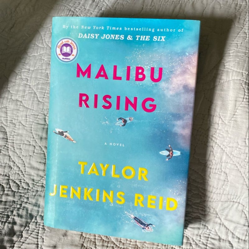 Malibu Rising by Taylor Jenkins Reid, Hardcover | Pangobooks