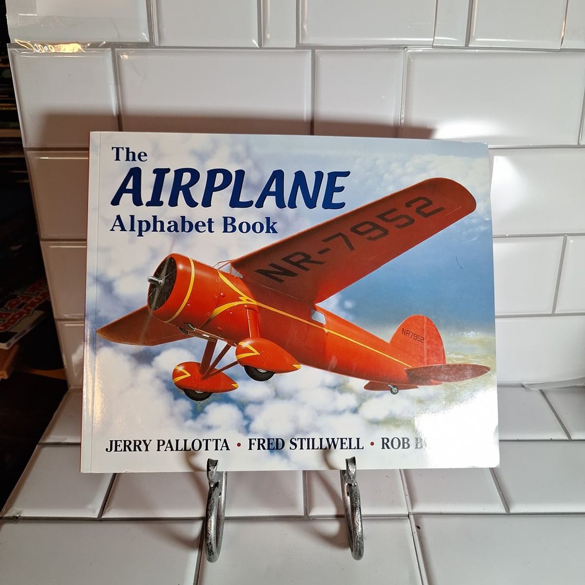 The Airplane Alphabet Book by Jerry Pallotta, Paperback | Pangobooks