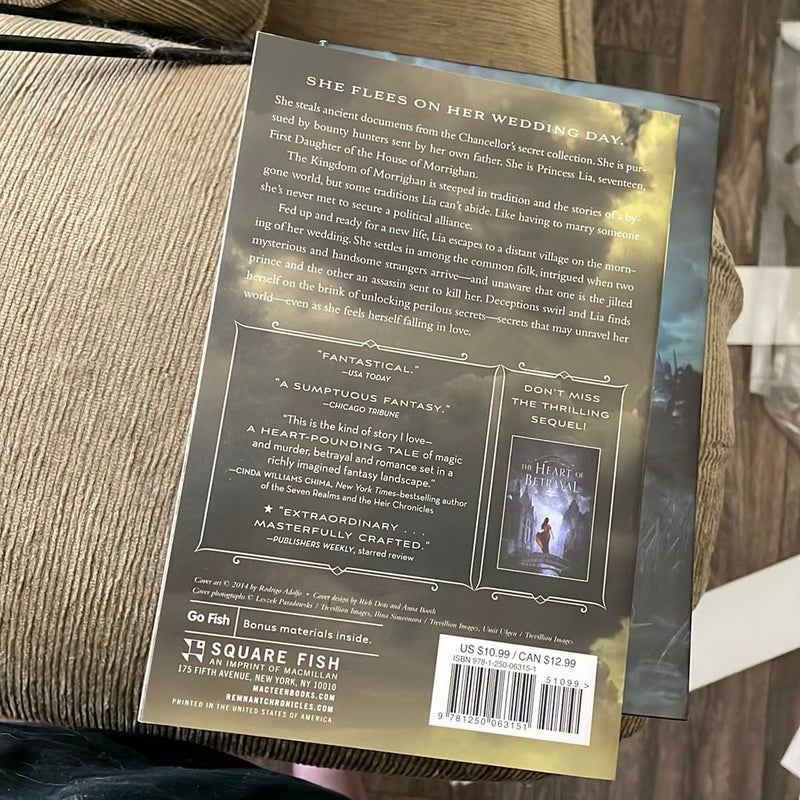 The Remnant Chronicles Boxed Set by Mary E. Pearson, Paperback | Pangobooks