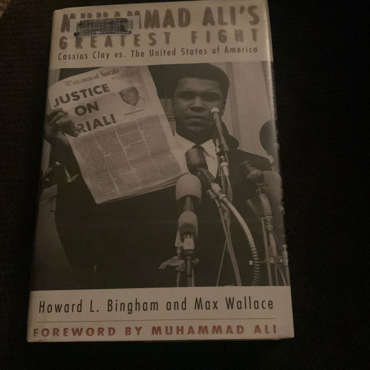 Muhammad Ali's Greatest Fight by Howard L. Bingham, Hardcover | Pangobooks