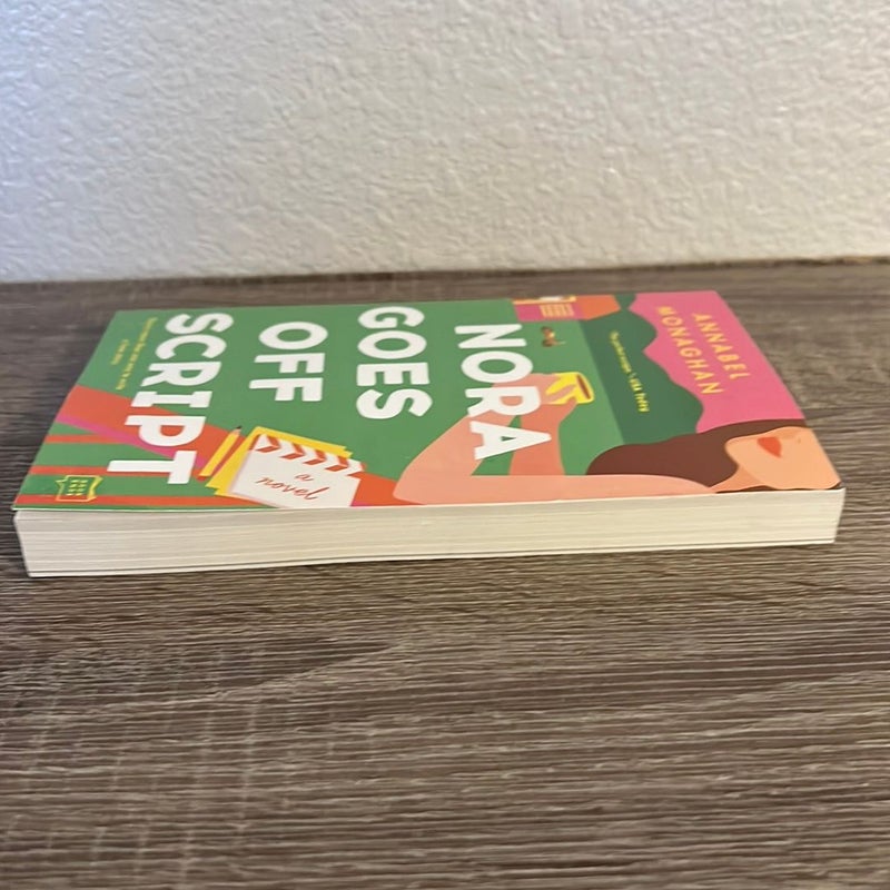 Nora Goes off Script by Annabel Monaghan, Paperback | Pangobooks
