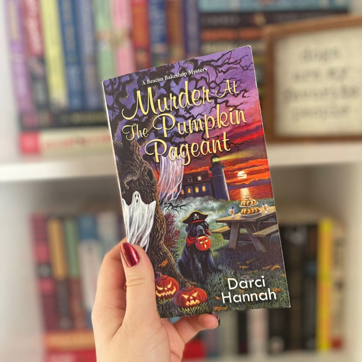 Murder at the Pumpkin Pageant by Darci Hannah, Paperback | Pangobooks