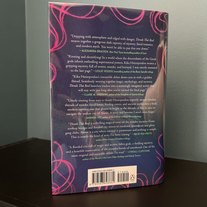 Threads That Bind by Kika Hatzopoulou, Hardcover | Pangobooks