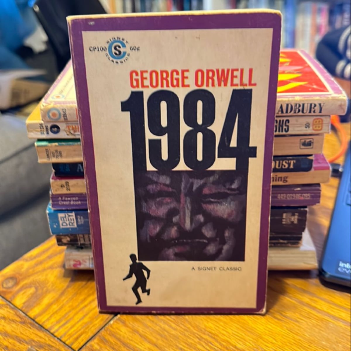1984 by George Orwell, Paperback | Pangobooks