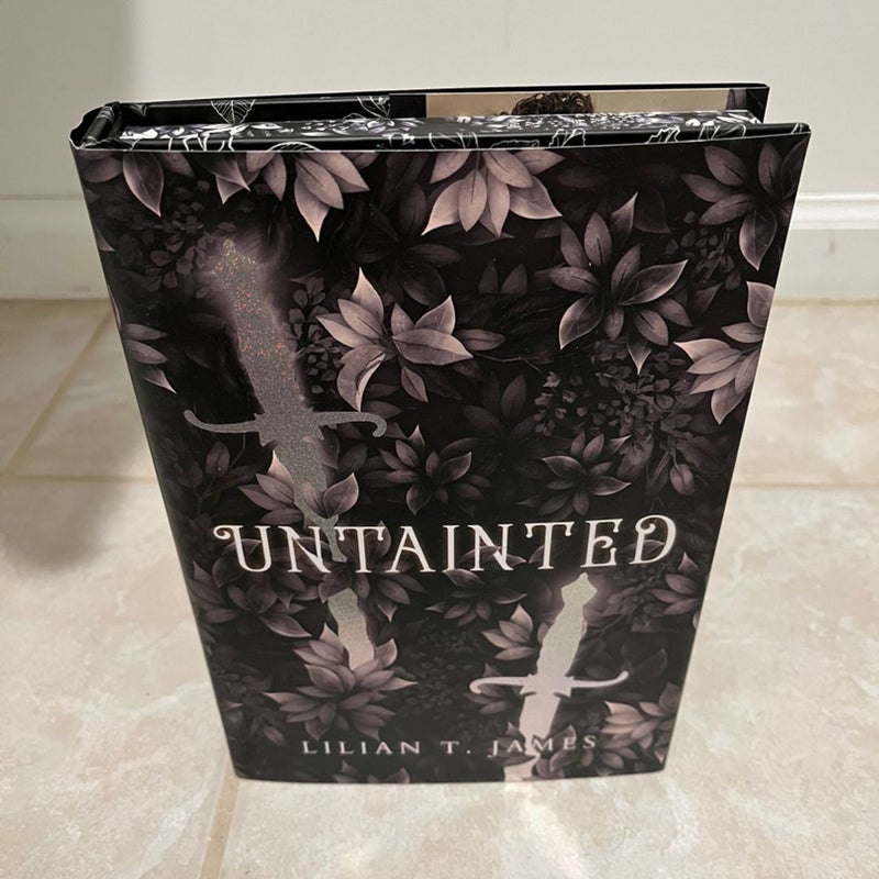 Untainted by Lilian James, Hardcover | Pangobooks