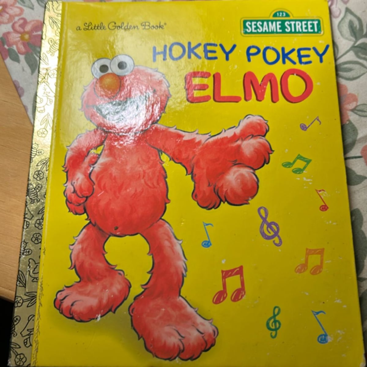 Hokey Pokey Elmo by RH Disney Staff