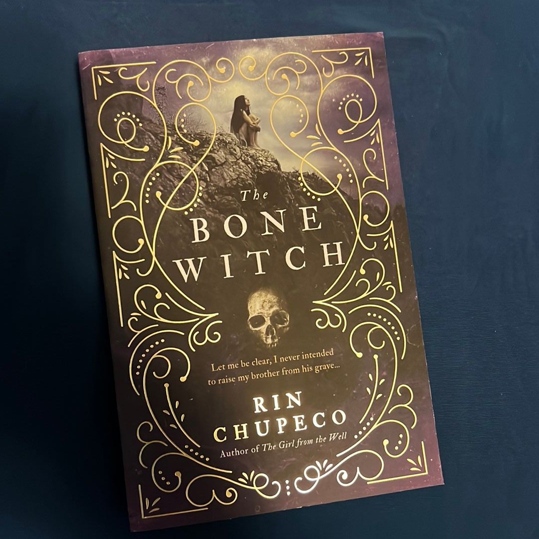 The Bone Witch by Rin Chupeco, Hardcover | Pangobooks