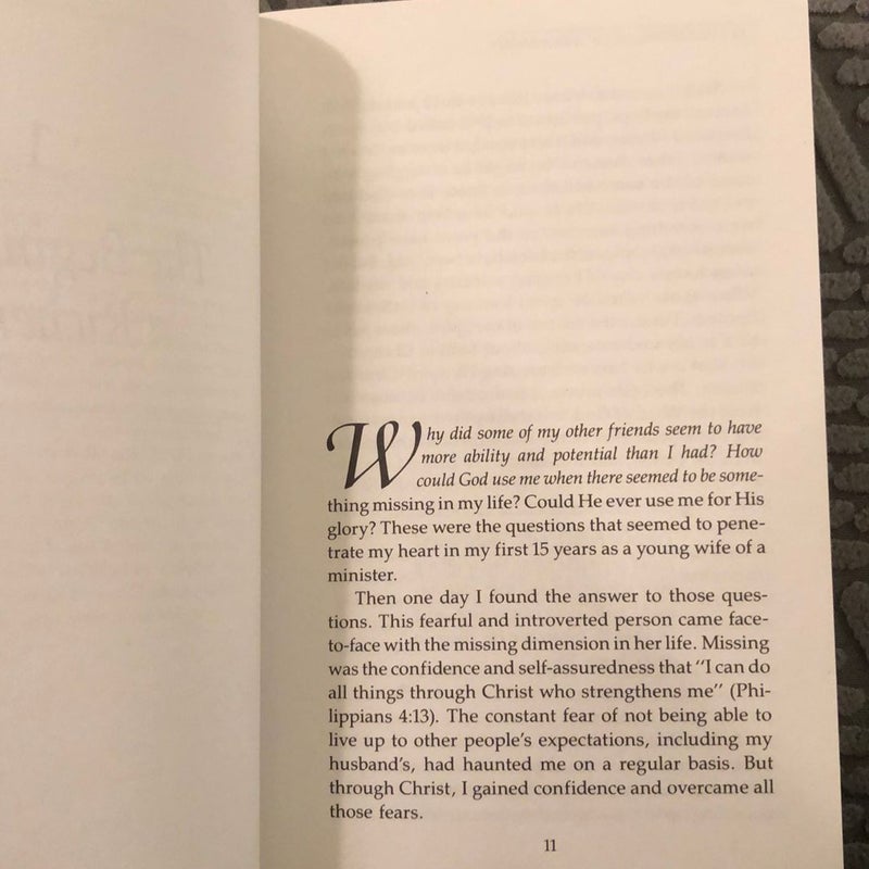 The Spirit-Controlled Woman by Beverly LaHaye, Paperback | Pangobooks