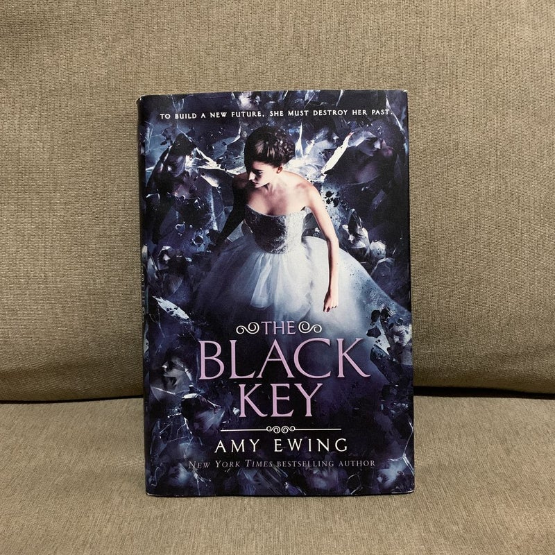 The Black Key by Amy Ewing, Hardcover | Pangobooks