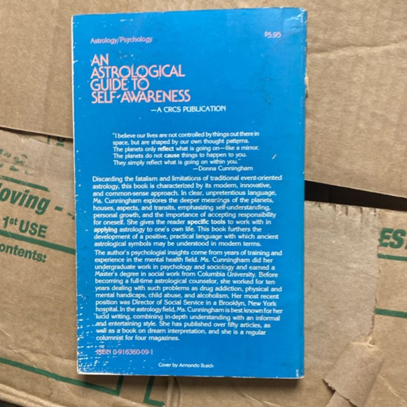 An Astrological Guide to Self-Awareness by Donna Cunningham