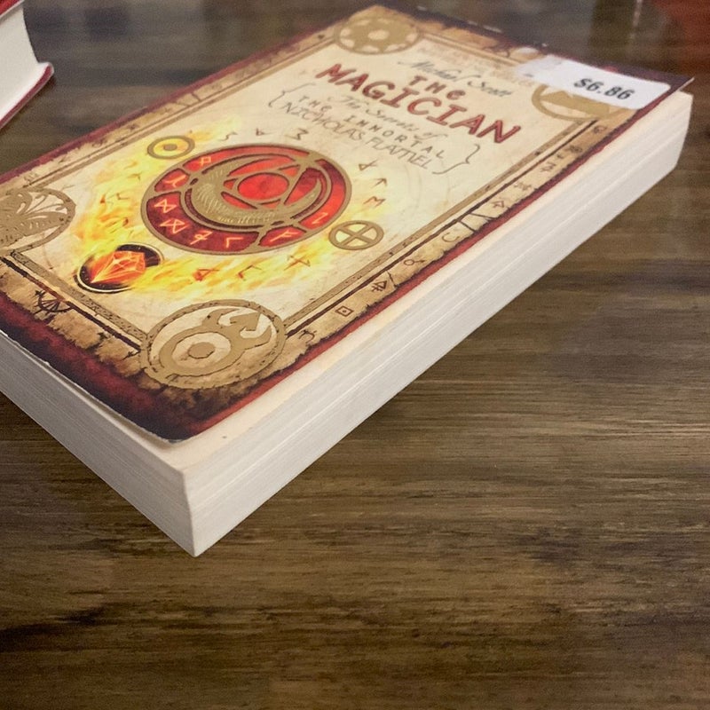The Magician by Michael Scott, Paperback | Pangobooks
