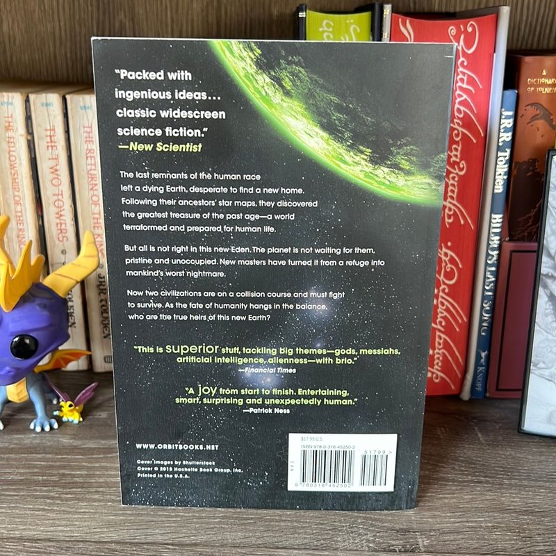 Children of Time by Adrian Tchaikovsky, Paperback | Pangobooks