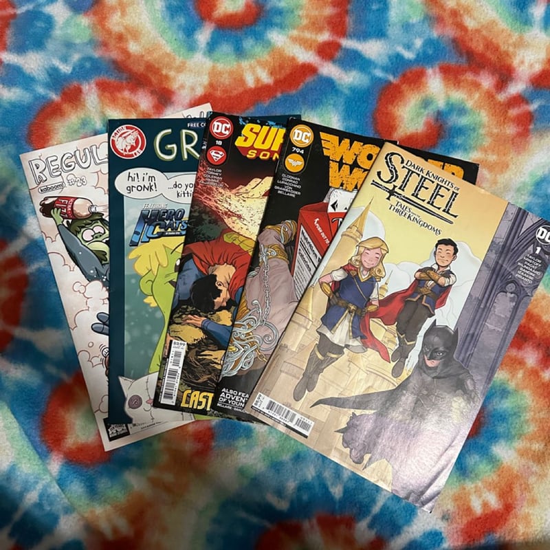 Kids comics bundle of 5 by , Paperback | Pangobooks