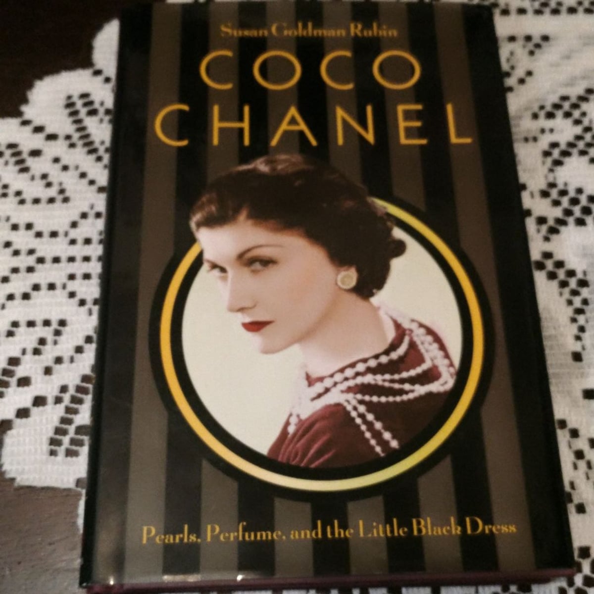 Coco Chanel by Isabelle Fiemeyer, Hardcover | Pangobooks