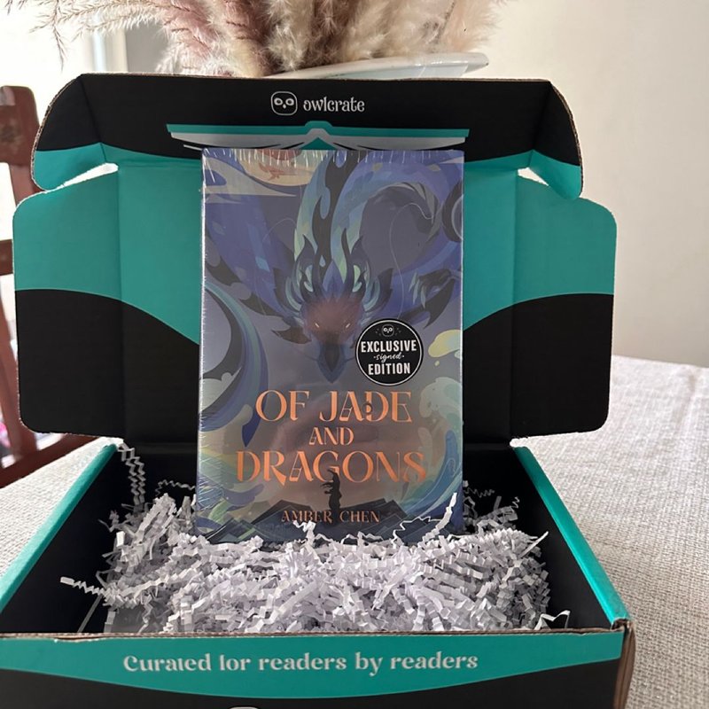 Of Jade and Dragons by Amber Chen, Hardcover | Pangobooks