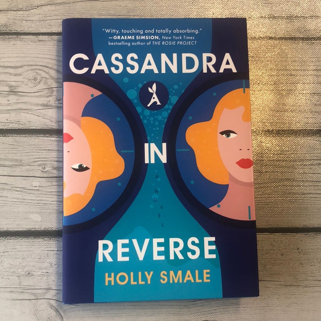 Cassandra in Reverse by Holly Smale, Hardcover | Pangobooks