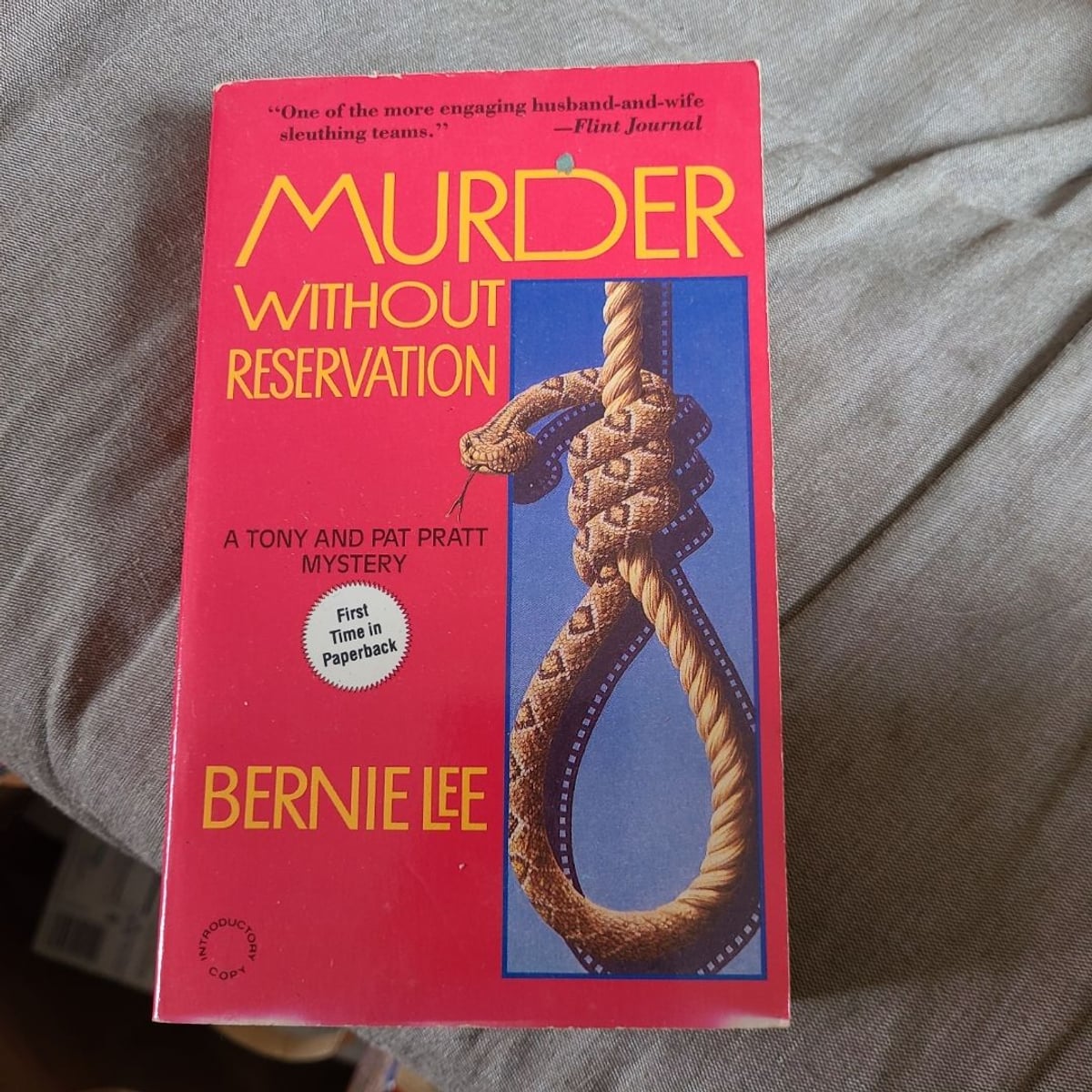 Murder Without Reservation by Bernie Lee, Paperback | Pangobooks
