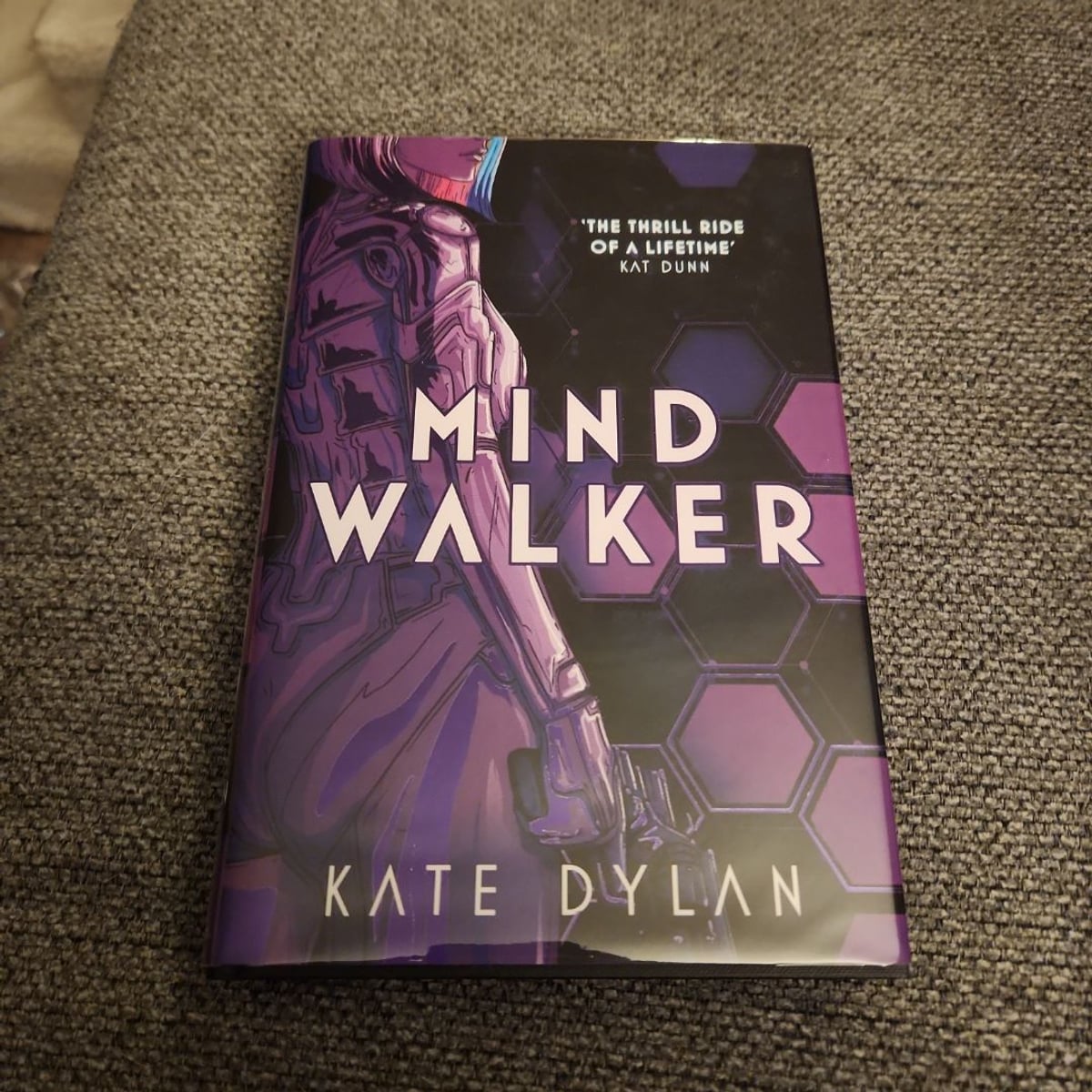 Mindwalker by Kate Dylan, Hardcover | Pangobooks
