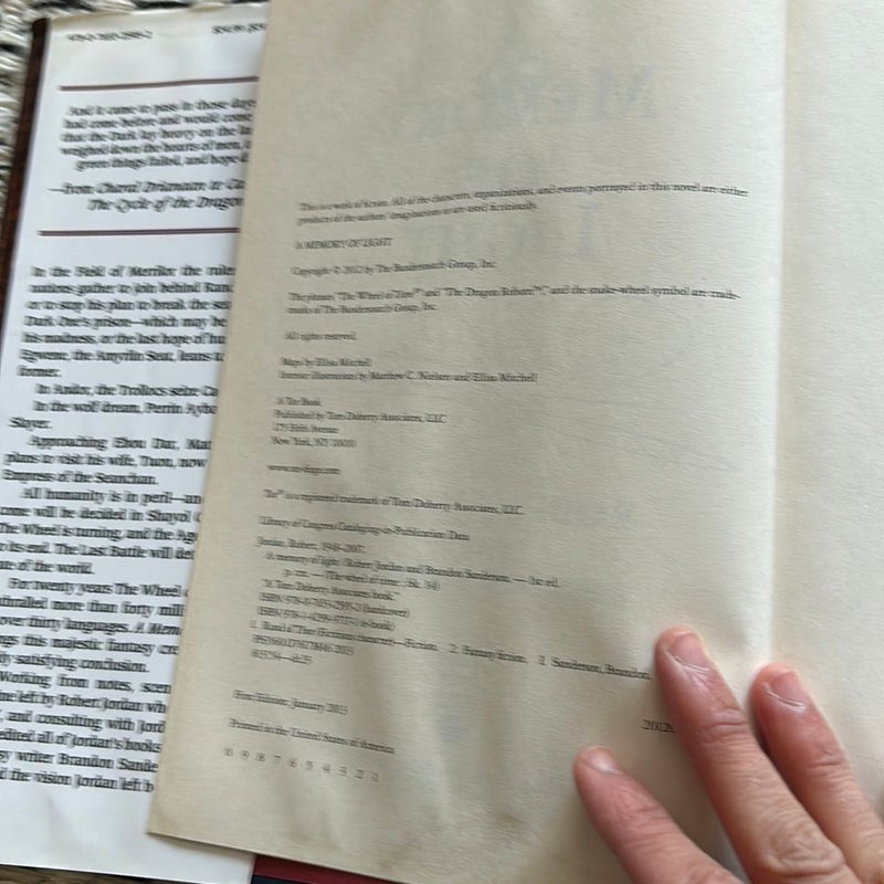 A Memory of Light by Robert Jordan, Brandon Sanderson