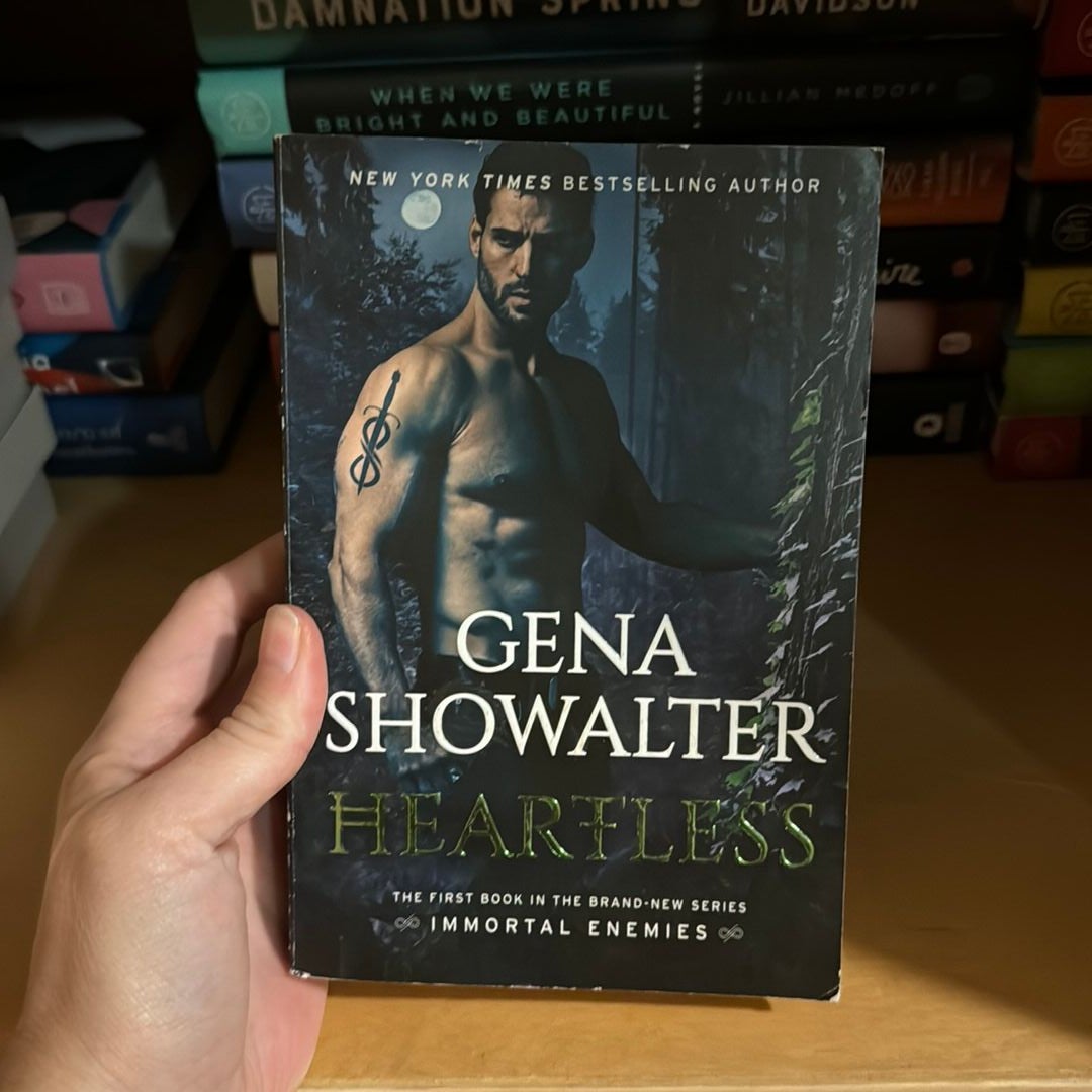Heartless by Gena Showalter, Paperback | Pangobooks