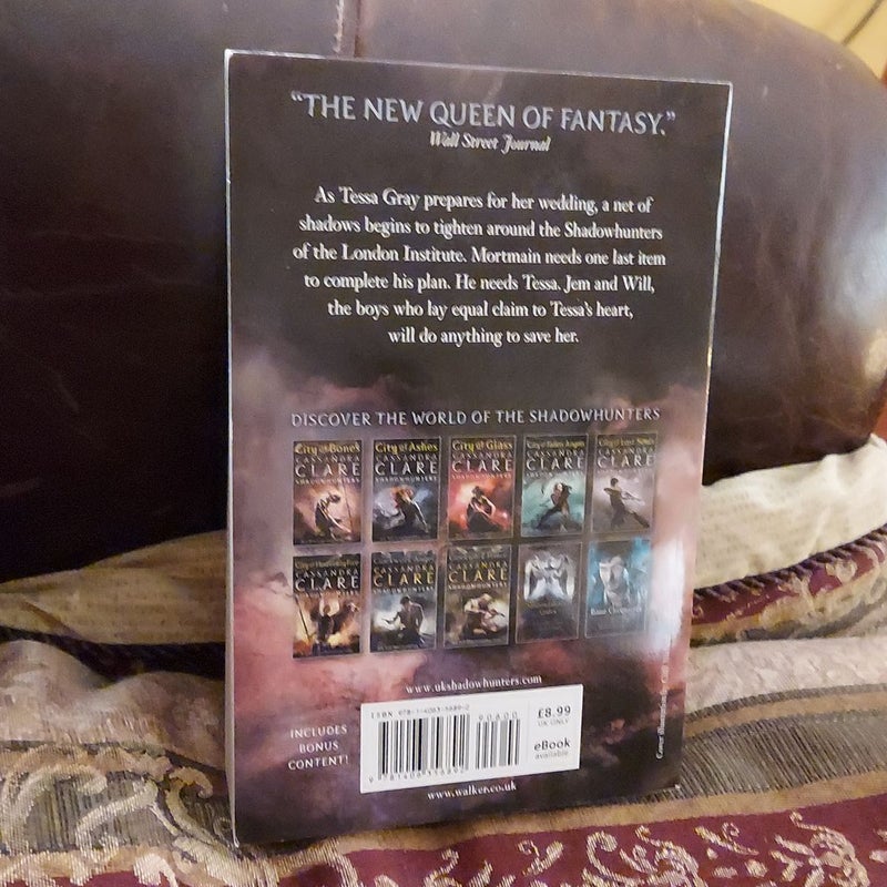 Clockwork Princess by Cassandra Clare, Paperback | Pangobooks