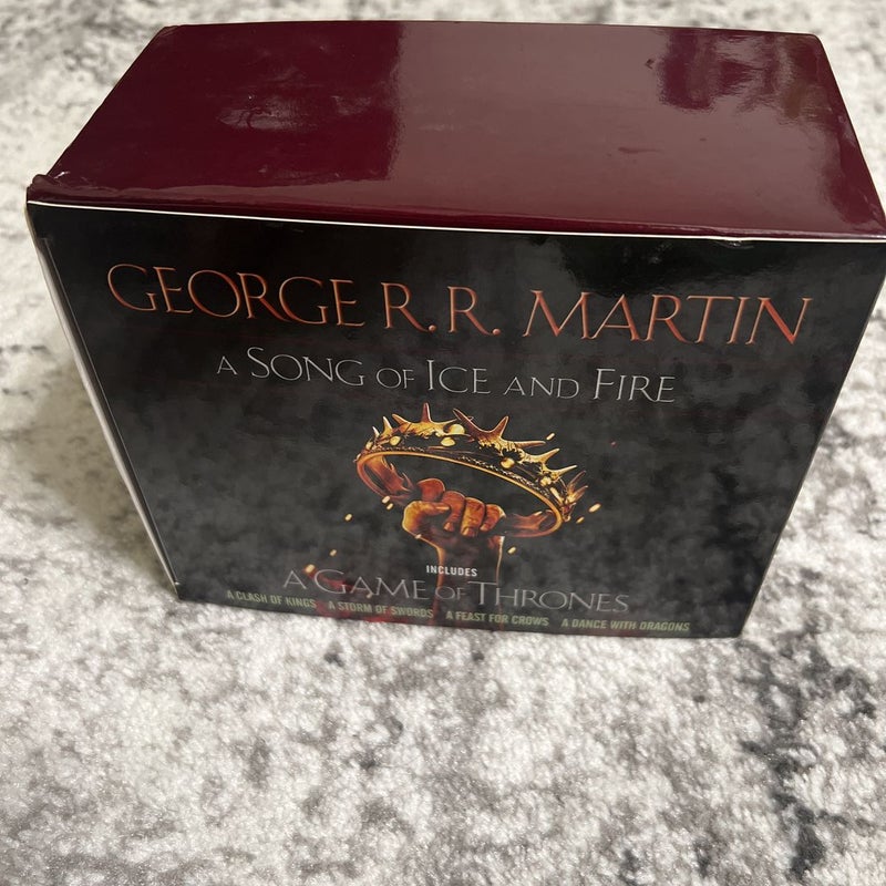 George R. R. Martin's a Game of Thrones 5-Book Boxed Set (Song of Ice ...