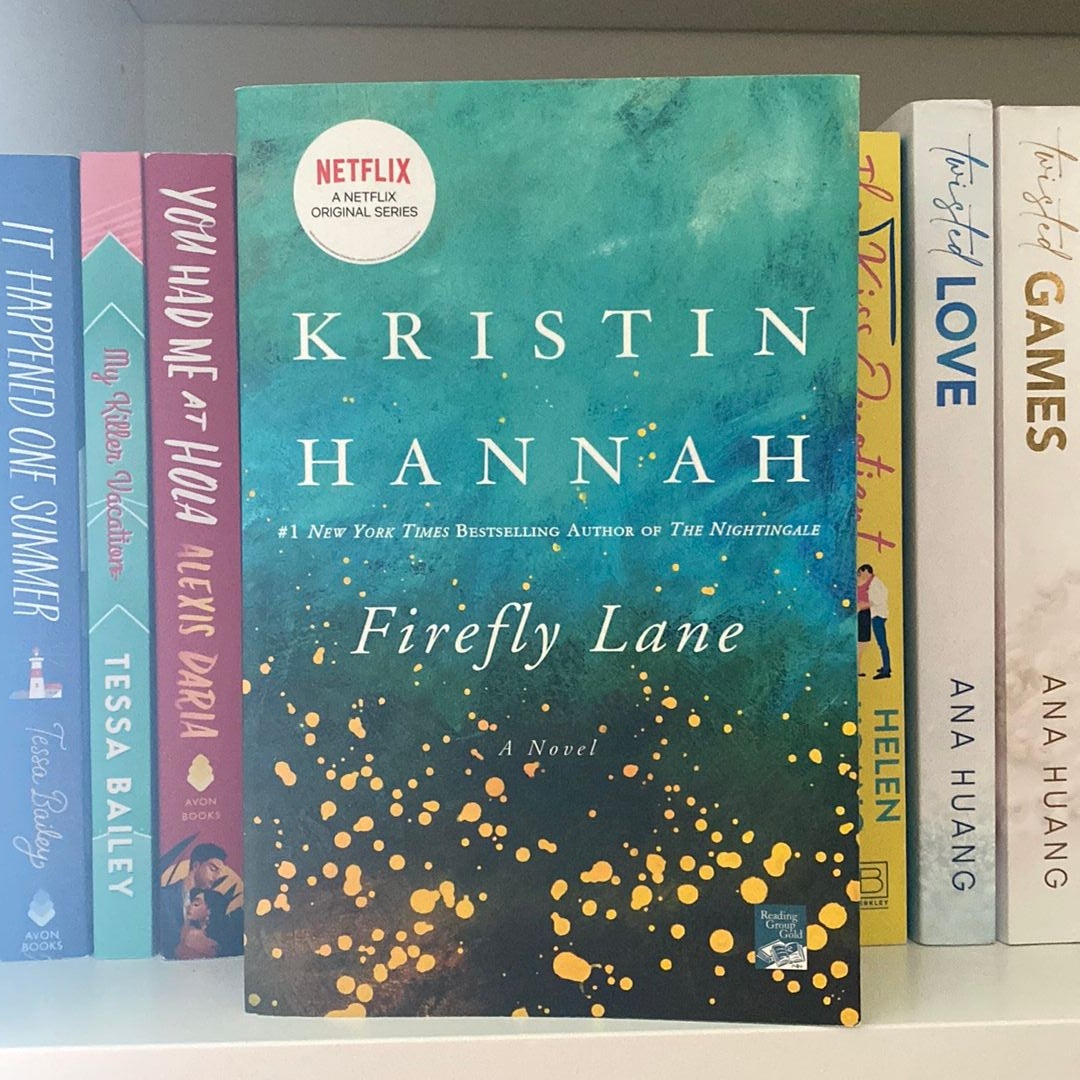 Firefly Lane by Kristin Hannah, Paperback | Pangobooks