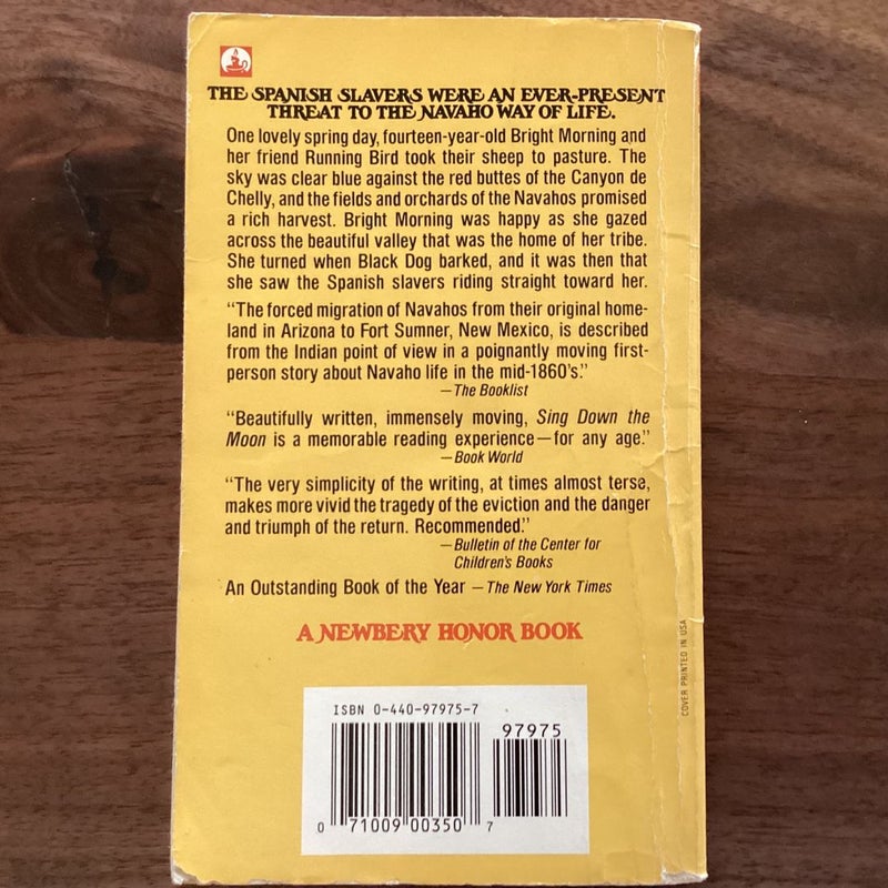 Sing down the Moon by Scott O'Dell