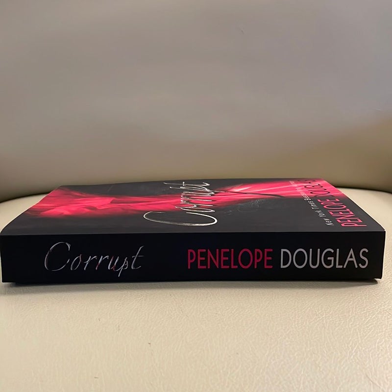 Corrupt *OOP*cover by Penelope Douglas, Paperback | Pangobooks