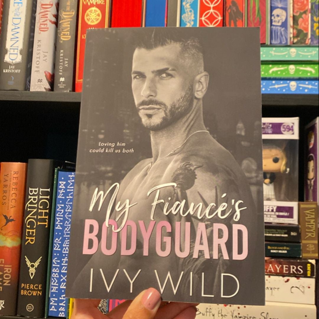 My Fiancé's Bodyguard by Ivy Wild