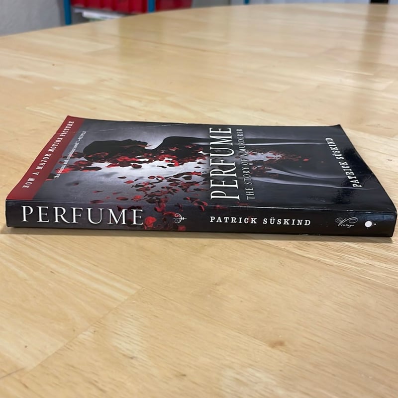 Perfume by Patrick Süskind, Paperback | Pangobooks