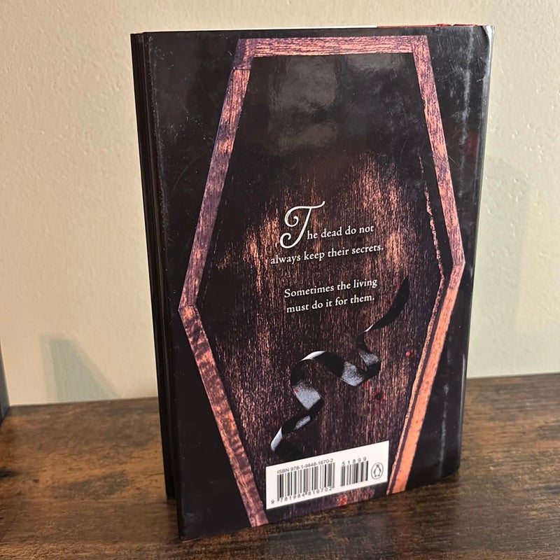 The Corpse Queen by Heather M. Herrman, Hardcover | Pangobooks