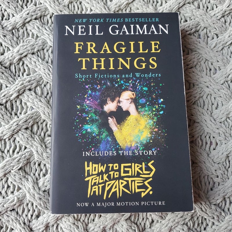 Fragile Things by Neil Gaiman, Paperback | Pangobooks