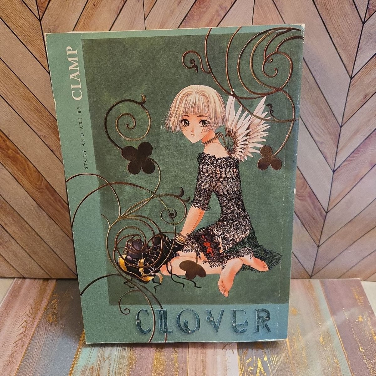 Clover by CLAMP