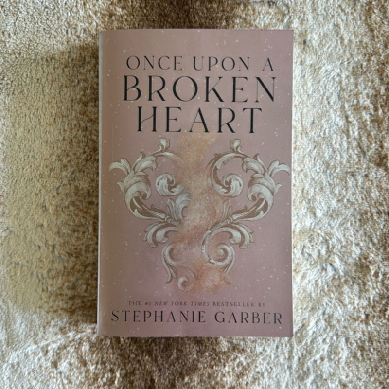 Once Upon A Broken Heart *Barnes and Noble Exclusive Paperback Edition ...