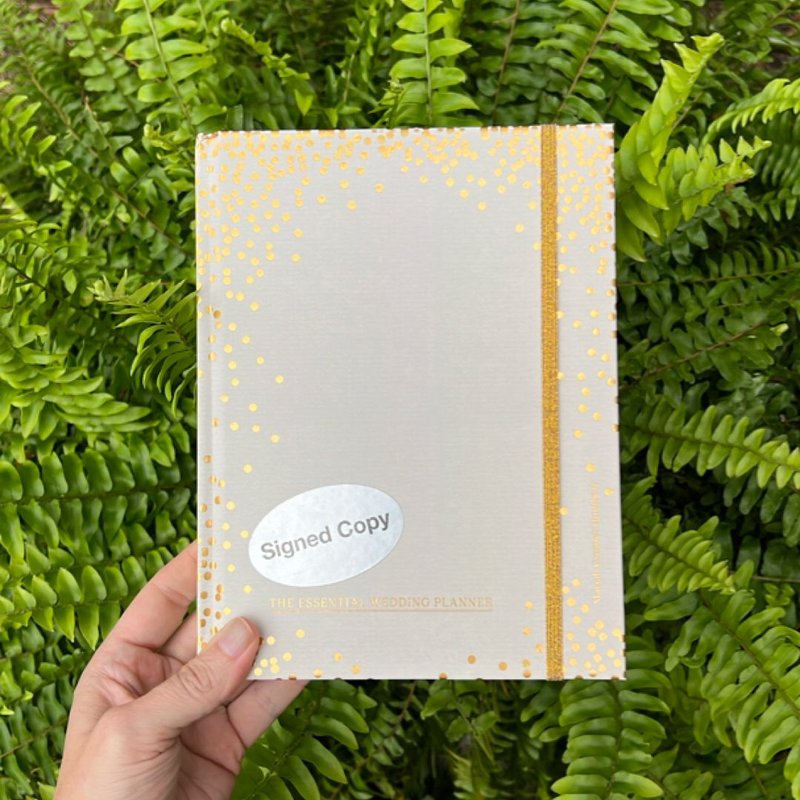The Essential Wedding Planner by Mariah Grumet Humbert