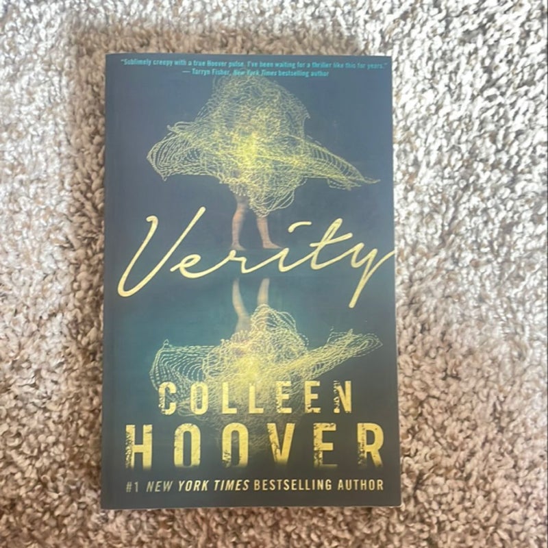 Verity by Colleen Hoover, Paperback | Pangobooks