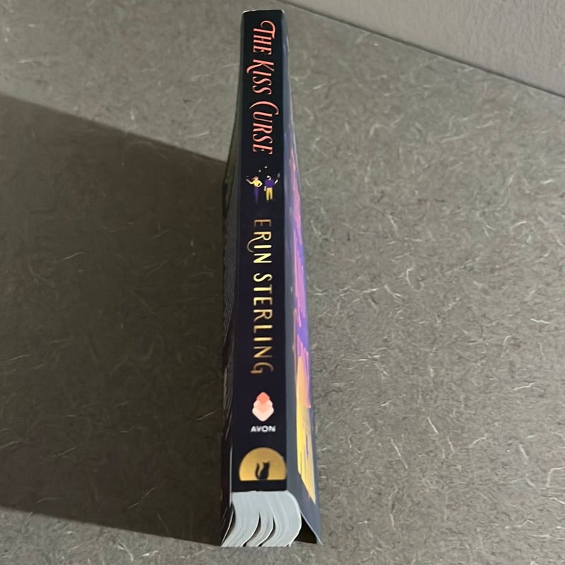 The Kiss Curse by Erin Sterling, Paperback | Pangobooks