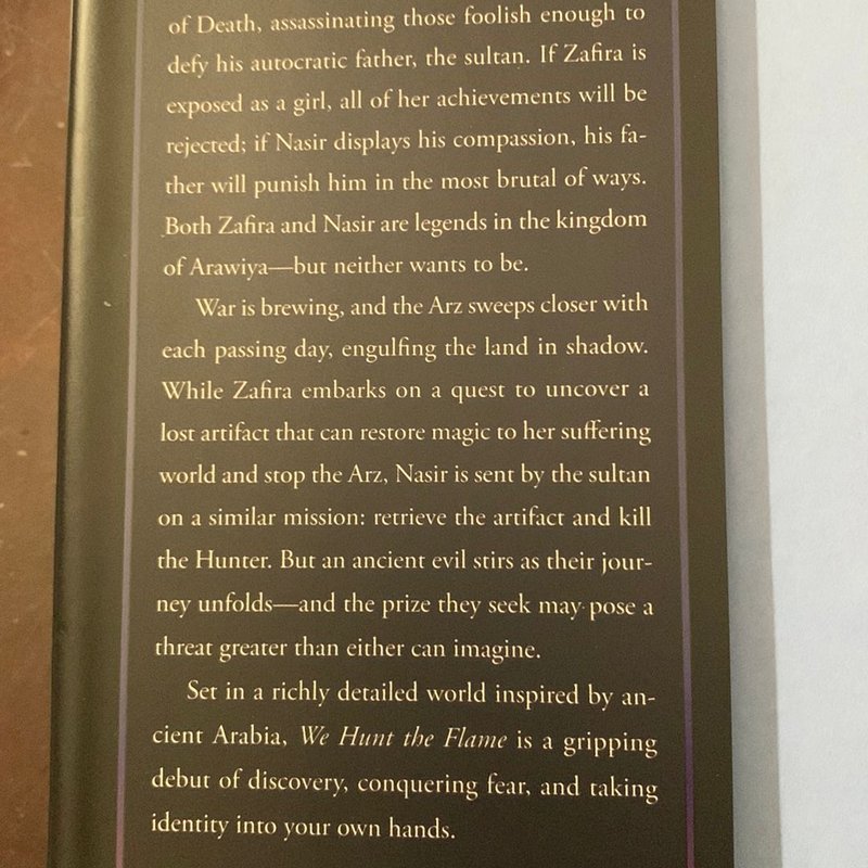 We Hunt the Flame by Hafsah Faizal, Hardcover | Pangobooks