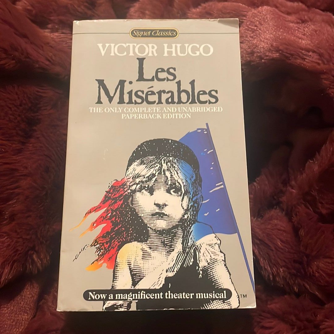 Les Miserables by Victor Hugo, Paperback | Pangobooks