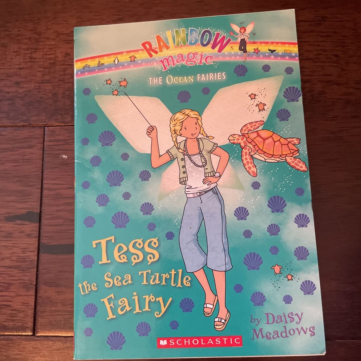 Tess the Sea Turtle Fairy by Daisy Meadows, Paperback | Pangobooks