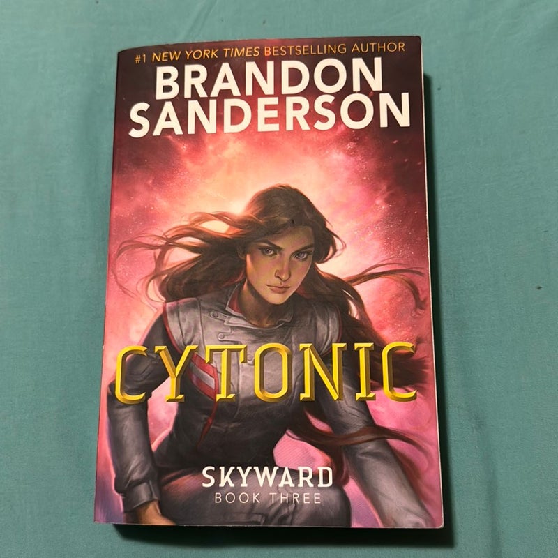 Cytonic by Brandon Sanderson, Paperback | Pangobooks